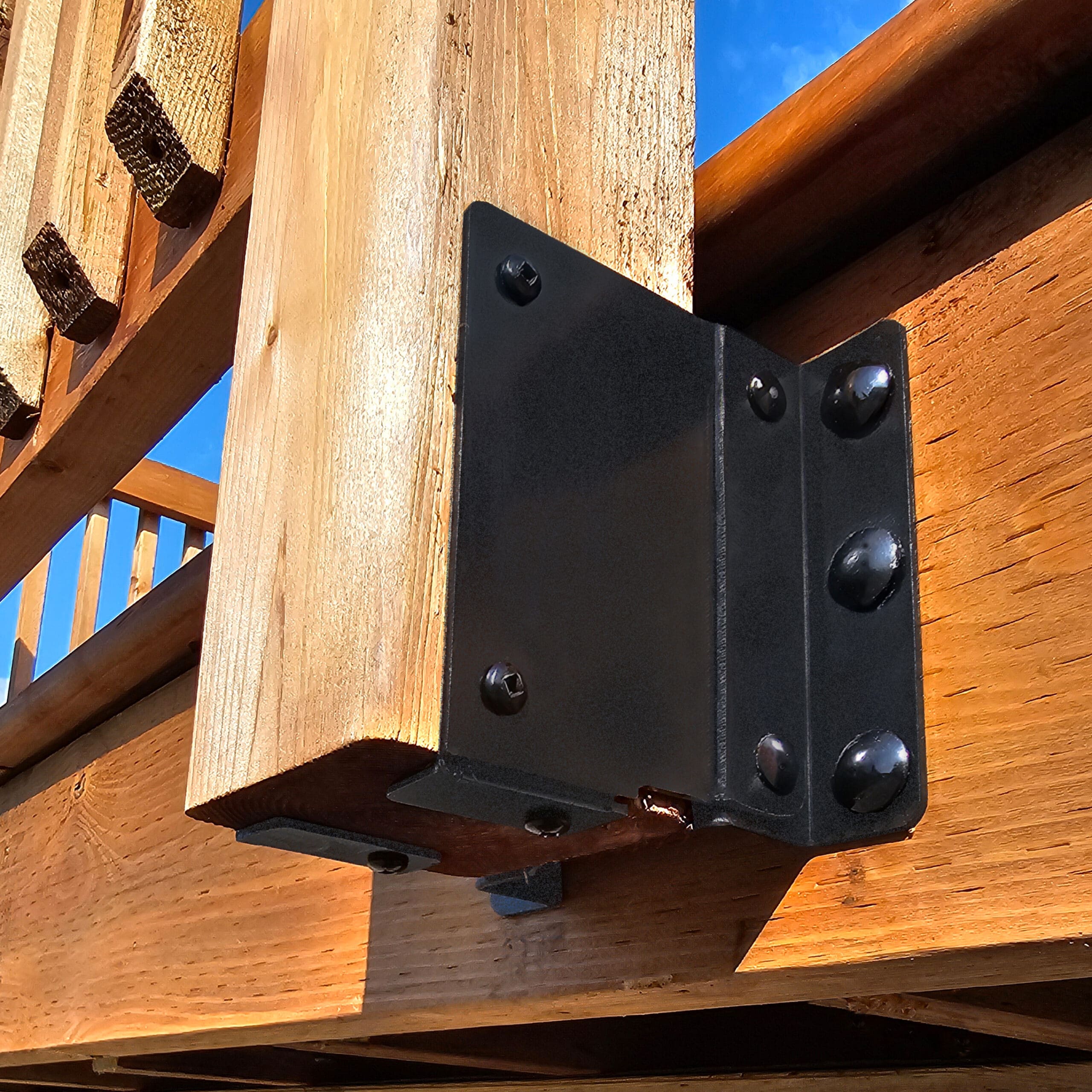 Side Mount Deck Post Bracket - Pylex